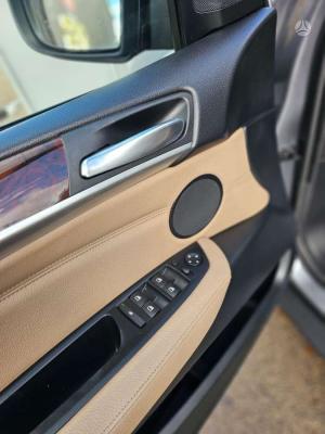 Pelēks BMW X5 2008 Šauļi, ar dzinēja tilpumu 3.00 L un nobraukumu 237 tūkst. km par 8950 €, foto 23 vietnē AUTOMOTO.COM.LV
