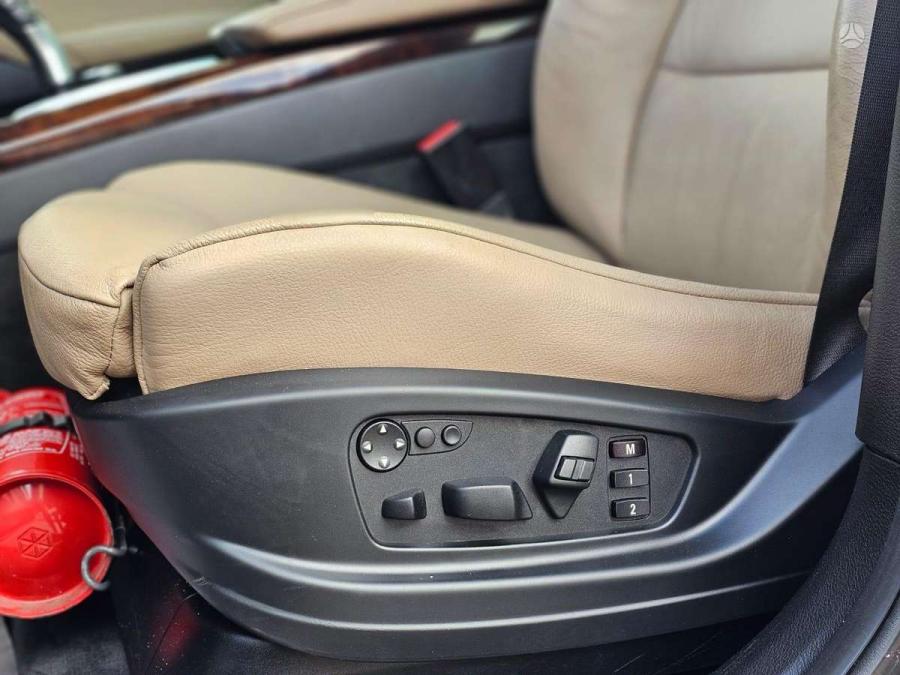 Pelēks BMW X5 2008 Šauļi, ar dzinēja tilpumu 3.00 L un nobraukumu 237 tūkst. km par 8950 €, foto 24 vietnē AUTOMOTO.COM.LV