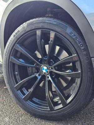 Pelēks BMW X5 2008 Šauļi, ar dzinēja tilpumu 3.00 L un nobraukumu 237 tūkst. km par 8950 €, foto 37 vietnē AUTOMOTO.COM.LV