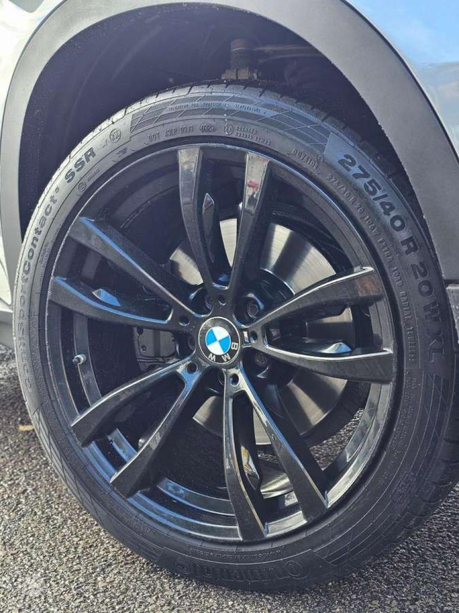 Pelēks BMW X5 2008 Šauļi, ar dzinēja tilpumu 3.00 L un nobraukumu 237 tūkst. km par 8950 €, foto 37 vietnē AUTOMOTO.COM.LV
