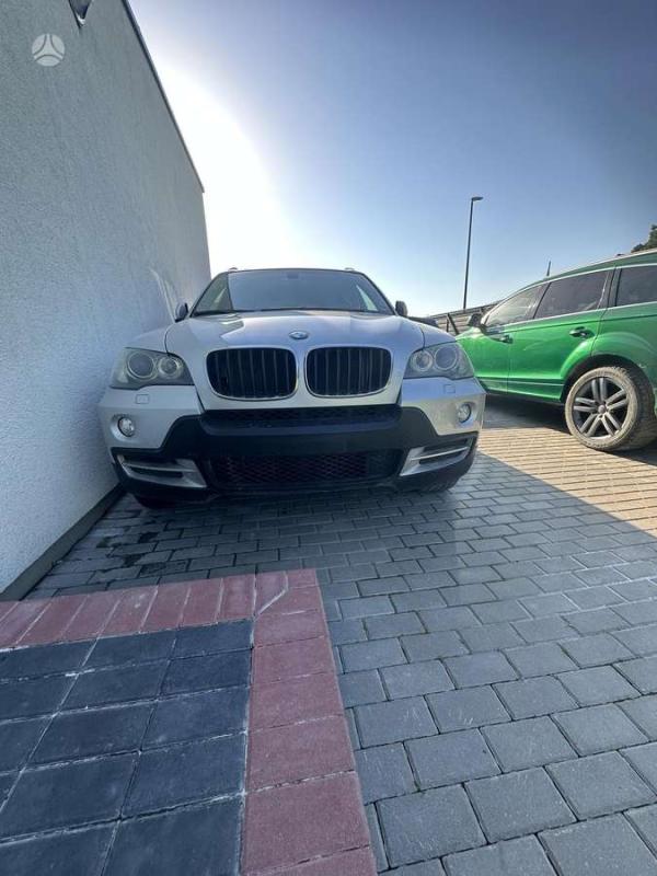 БМВ Х5 2008 в Каунас на AUTOMOTO.COM.LV Серый БМВ Х5 2008 в Каунас, объемом двигателя 0.00 л и пробегом 132 тыс. км за 3200 €, фото 4 на AUTOMOTO.COM.LV