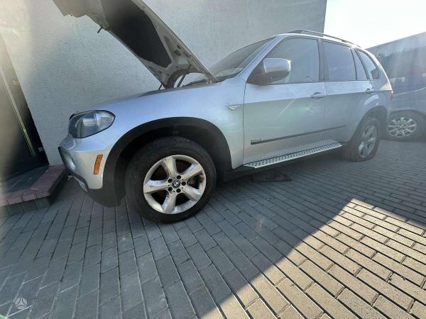 БМВ Х5 2008 в Каунас на AUTOMOTO.COM.LV Серый БМВ Х5 2008 в Каунас, объемом двигателя 0.00 л и пробегом 132 тыс. км за 3200 €, фото 6 на AUTOMOTO.COM.LV