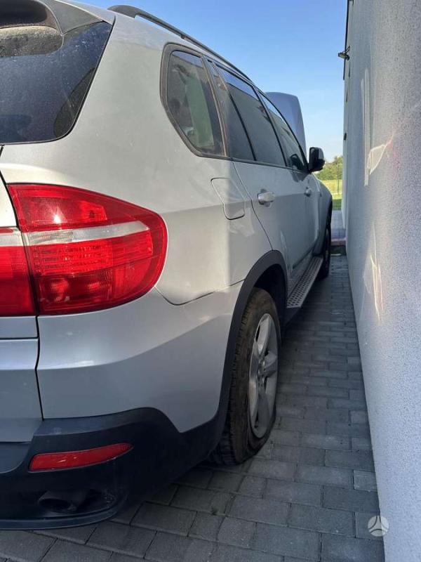 БМВ Х5 2008 в Каунас на AUTOMOTO.COM.LV Серый БМВ Х5 2008 в Каунас, объемом двигателя 0.00 л и пробегом 132 тыс. км за 3200 €, фото 8 на AUTOMOTO.COM.LV