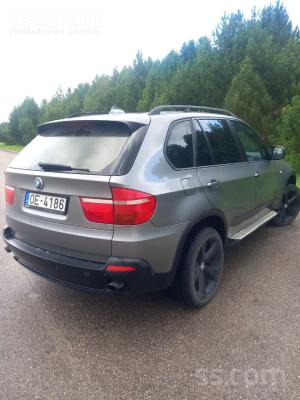 Grey BMW X5 2008 in Talsi, with an engine capacity of 3.00 L and mileage of 490 thousand km for 6300 €, photo 7 on AUTOMOTO.COM.LV