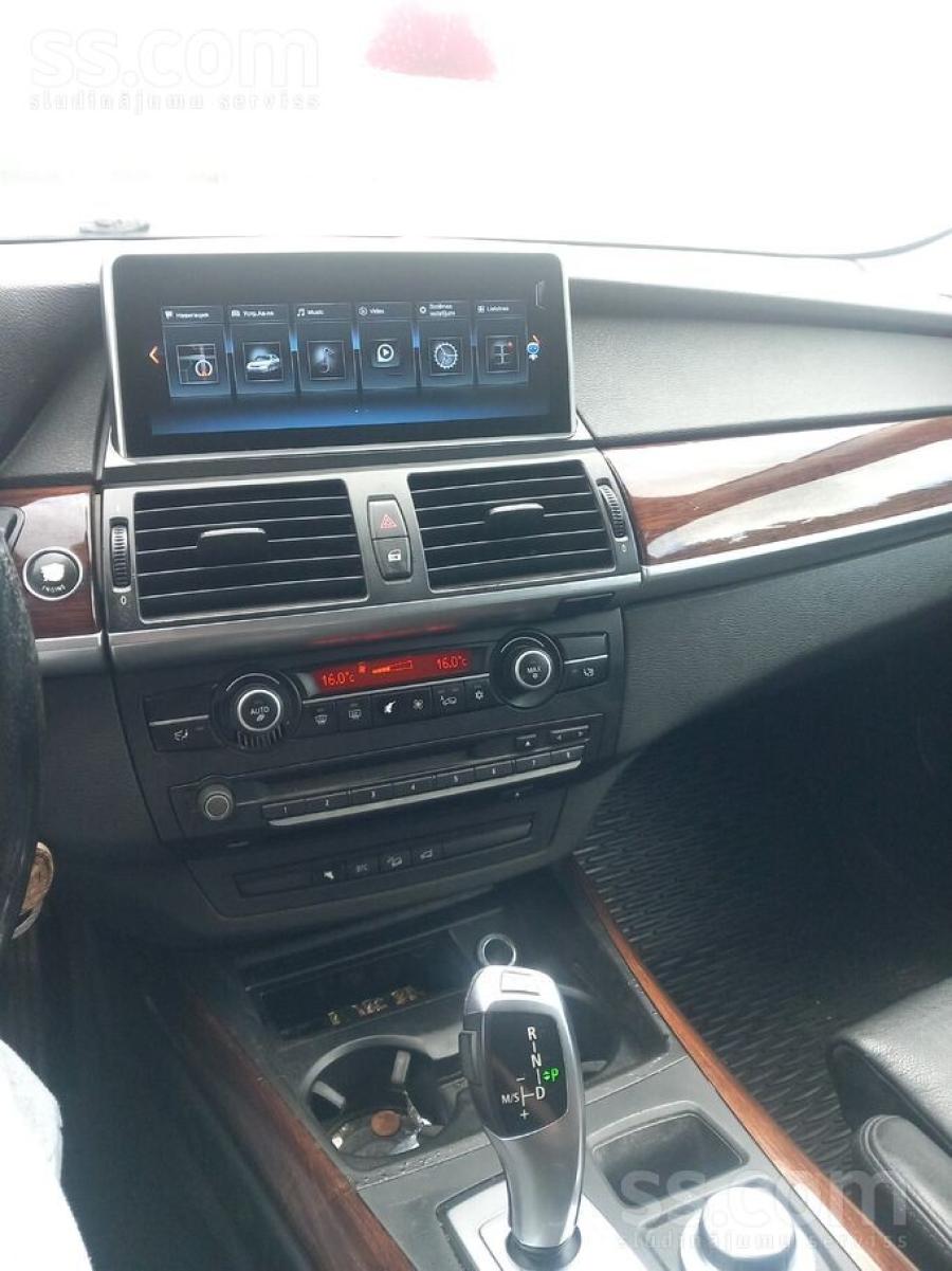 Grey BMW X5 2008 in Talsi, with an engine capacity of 3.00 L and mileage of 490 thousand km for 6300 €, photo 14 on AUTOMOTO.COM.LV
