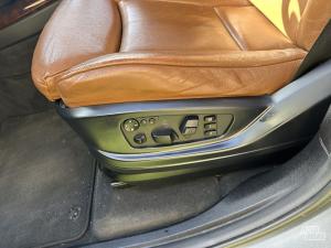 Pelēks BMW X5 2008 Panevēža, ar dzinēja tilpumu 3.00 L un nobraukumu 400 tūkst. km par 6500 €, foto 18 vietnē AUTOMOTO.COM.LV