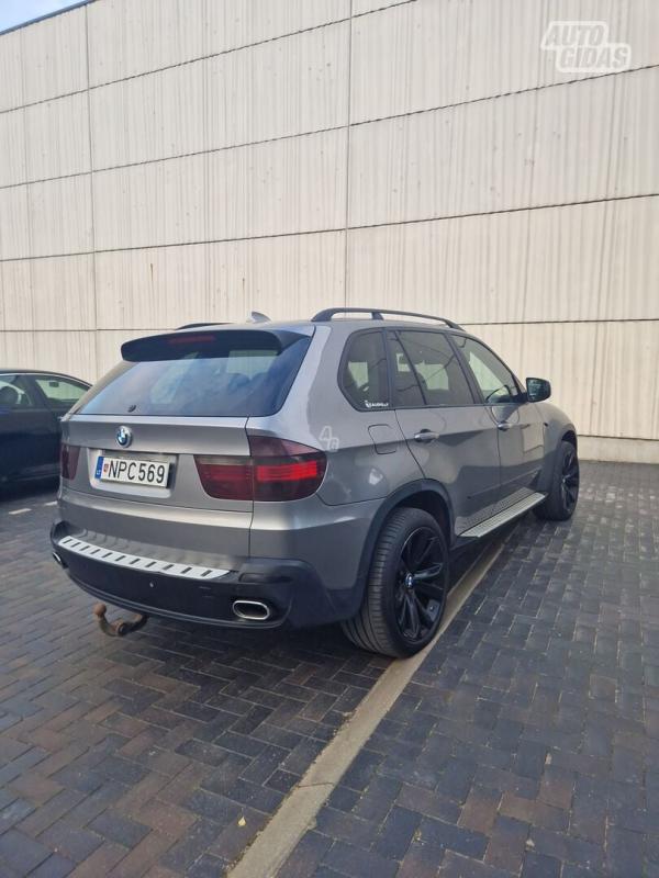 Pelēks BMW X5 2008 Kauņa, ar dzinēja tilpumu 3.00 L un nobraukumu 440 tūkst. km par 7500 €, foto 7 vietnē AUTOMOTO.COM.LV