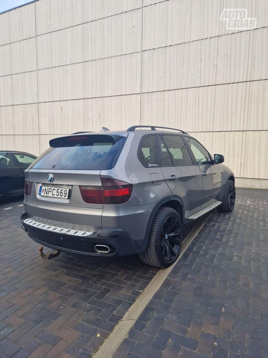 Grey BMW X5 2008 in Kaunas, with an engine capacity of 3.00 L and mileage of 440 thousand km for 7500 €, photo 7 on AUTOMOTO.COM.LV