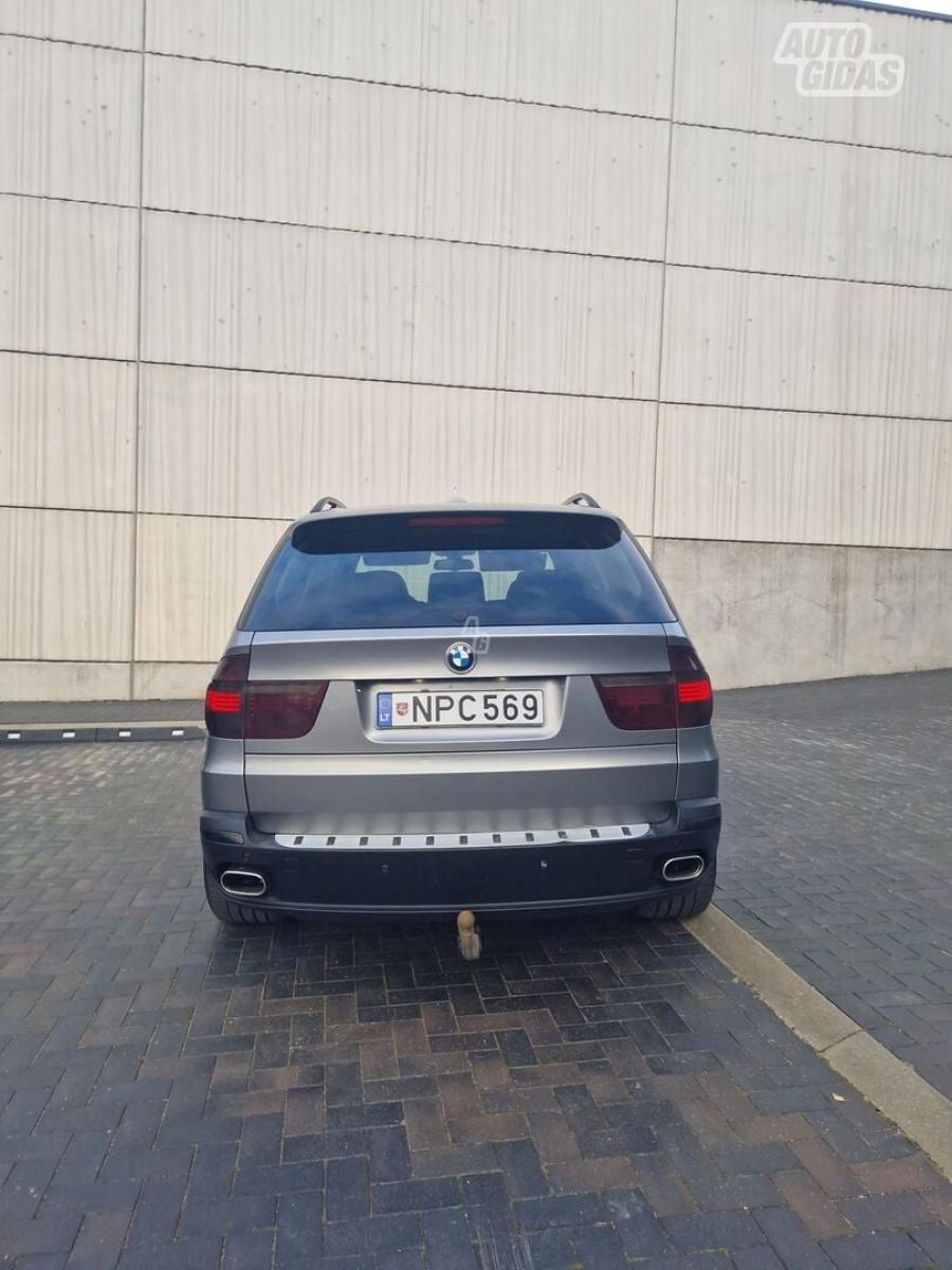 Grey BMW X5 2008 in Kaunas, with an engine capacity of 3.00 L and mileage of 440 thousand km for 7500 €, photo 8 on AUTOMOTO.COM.LV