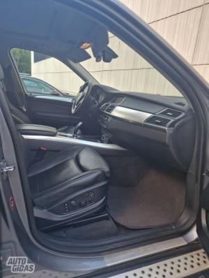 Grey BMW X5 2008 in Kaunas, with an engine capacity of 3.00 L and mileage of 440 thousand km for 7500 €, photo 17 on AUTOMOTO.COM.LV