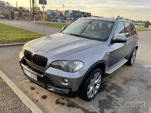 Grey BMW X5 2008 in Riga, with an engine capacity of 3.00 L and mileage of 358 thousand km for 6200 €, photo 1 on AUTOMOTO.COM.LV