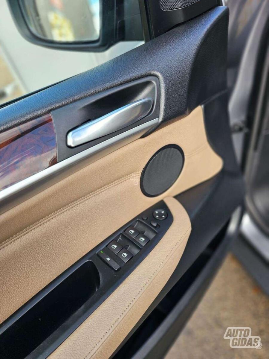 Pelēks BMW X5 2008 Šauļi, ar dzinēja tilpumu 3.00 L un nobraukumu 237 tūkst. km par 8950 €, foto 23 vietnē AUTOMOTO.COM.LV