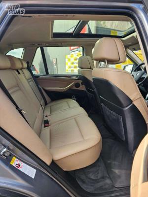 Pelēks BMW X5 2008 Šauļi, ar dzinēja tilpumu 3.00 L un nobraukumu 237 tūkst. km par 8950 €, foto 30 vietnē AUTOMOTO.COM.LV