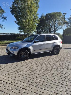 Pelēks BMW X5 2008 Rēzekne, ar dzinēja tilpumu 3.00 L un nobraukumu 377 tūkst. km par 7150 €, foto 1 vietnē AUTOMOTO.COM.LV