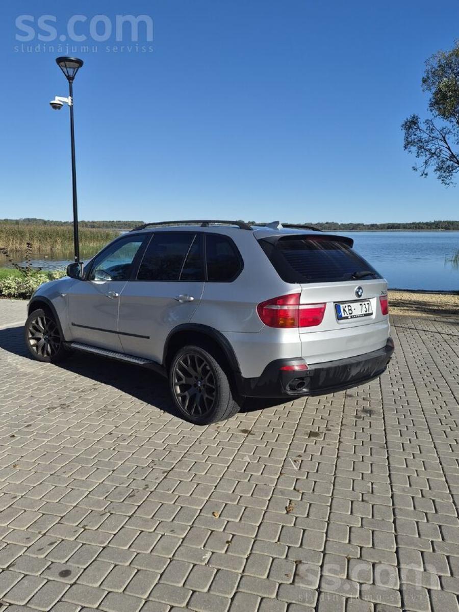 Pelēks BMW X5 2008 Rēzekne, ar dzinēja tilpumu 3.00 L un nobraukumu 377 tūkst. km par 7150 €, foto 5 vietnē AUTOMOTO.COM.LV