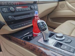 Pelēks BMW X5 2008 Rīga, ar dzinēja tilpumu 3.00 L un nobraukumu 435 tūkst. km par 6000 €, foto 11 vietnē AUTOMOTO.COM.LV