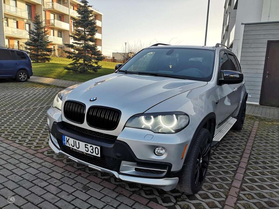 Grey BMW X5 2009 in Klaipeda, with an engine capacity of 3.00 L and mileage of 210 thousand km for 7950 €, photo 3 on AUTOMOTO.COM.LV