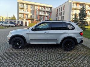 Grey BMW X5 2009 in Klaipeda, with an engine capacity of 3.00 L and mileage of 210 thousand km for 7950 €, photo 10 on AUTOMOTO.COM.LV