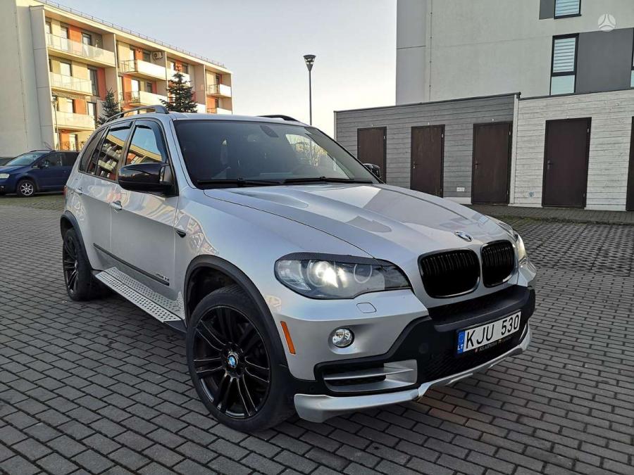 Grey BMW X5 2009 in Klaipeda, with an engine capacity of 3.00 L and mileage of 210 thousand km for 7950 €, photo 11 on AUTOMOTO.COM.LV