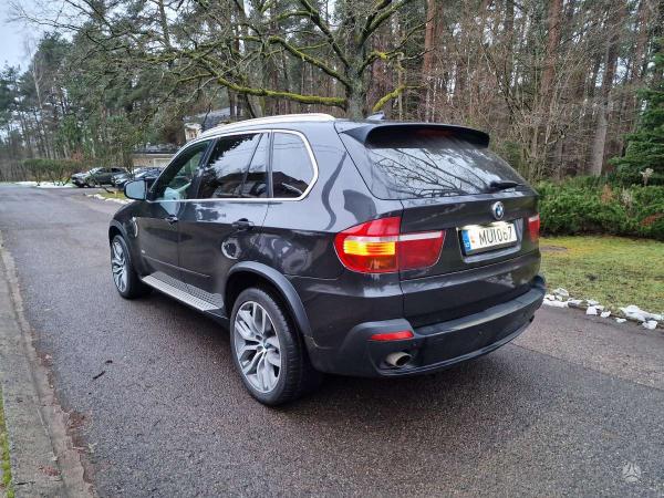 Pelēks BMW X5 2009 Viļņa, ar dzinēja tilpumu 2.99 L un nobraukumu 360 tūkst. km par 10650 €, foto 8 vietnē AUTOMOTO.COM.LV