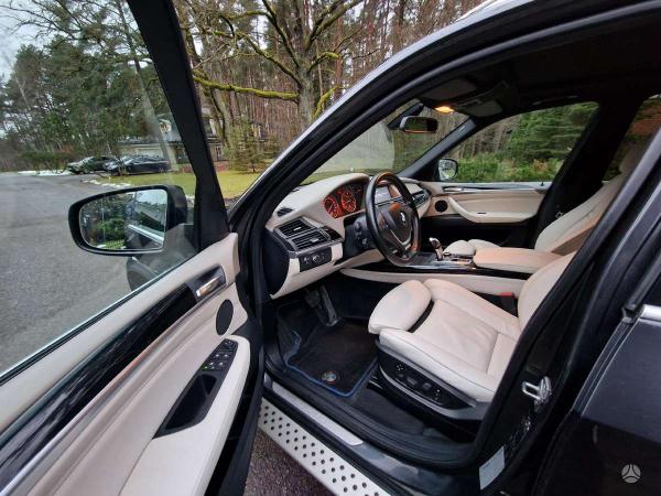 Pelēks BMW X5 2009 Viļņa, ar dzinēja tilpumu 2.99 L un nobraukumu 360 tūkst. km par 10650 €, foto 10 vietnē AUTOMOTO.COM.LV