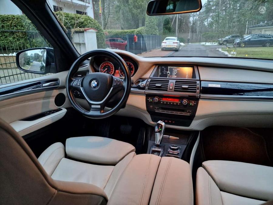 Pelēks BMW X5 2009 Viļņa, ar dzinēja tilpumu 2.99 L un nobraukumu 360 tūkst. km par 10650 €, foto 15 vietnē AUTOMOTO.COM.LV