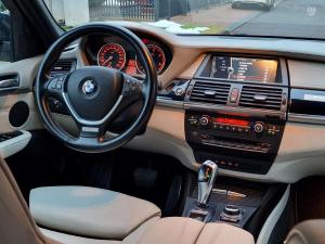 Pelēks BMW X5 2009 Viļņa, ar dzinēja tilpumu 2.99 L un nobraukumu 360 tūkst. km par 10650 €, foto 16 vietnē AUTOMOTO.COM.LV