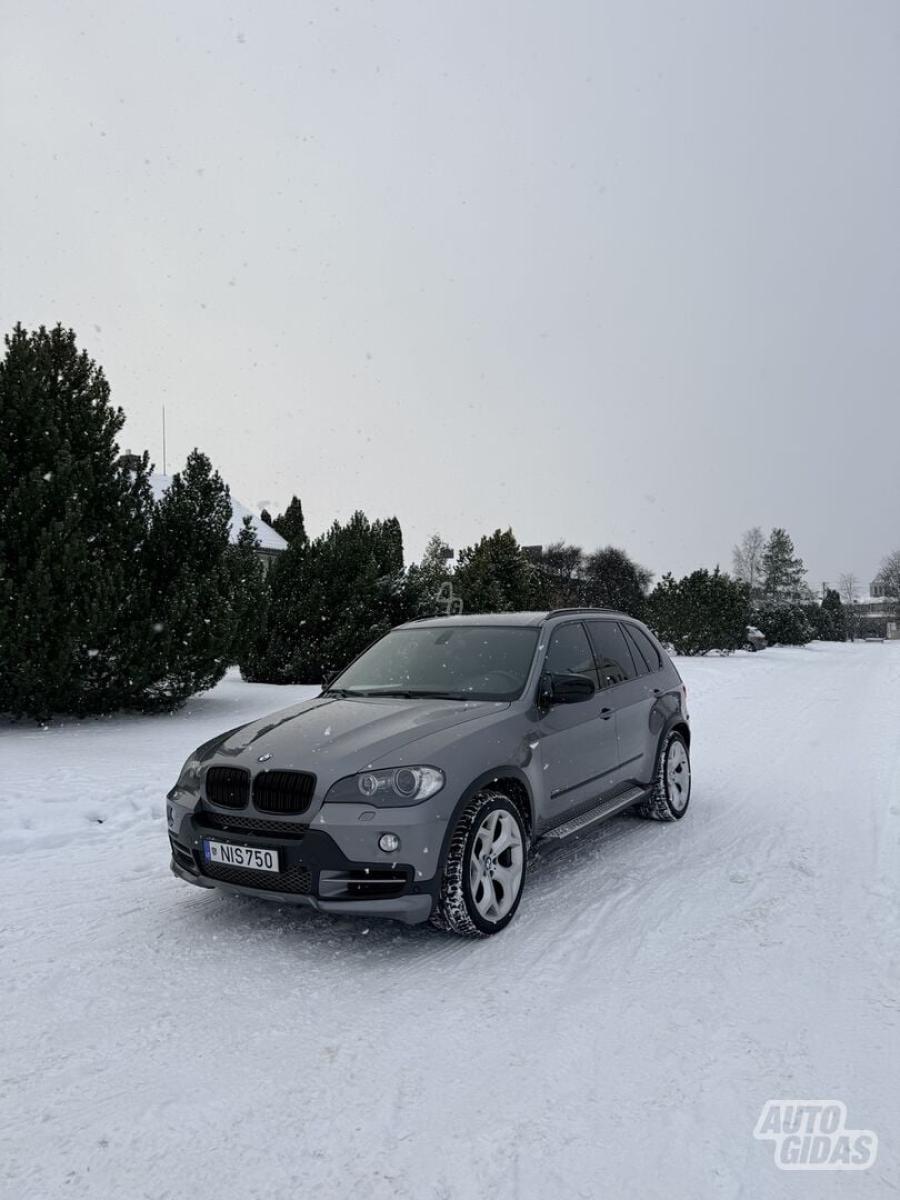 Pelēks BMW X5 2009 Kauņa, ar dzinēja tilpumu 3.00 L un nobraukumu 315 tūkst. km par 12050 €, foto 1 vietnē AUTOMOTO.COM.LV