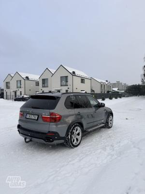 Pelēks BMW X5 2009 Kauņa, ar dzinēja tilpumu 3.00 L un nobraukumu 315 tūkst. km par 12050 €, foto 4 vietnē AUTOMOTO.COM.LV