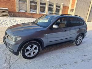 Pelēks BMW X5 2009 Kauņa, ar dzinēja tilpumu 2.99 L un nobraukumu 314 tūkst. km par 9000 €, foto  vietnē AUTOMOTO.COM.LV