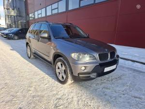 Grey BMW X5 2009 in Kaunas, with an engine capacity of 2.99 L and mileage of 314 thousand km for 9000 €, photo 2 on AUTOMOTO.COM.LV