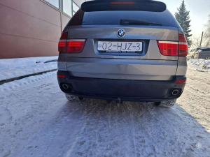 Grey BMW X5 2009 in Kaunas, with an engine capacity of 2.99 L and mileage of 314 thousand km for 9000 €, photo 12 on AUTOMOTO.COM.LV