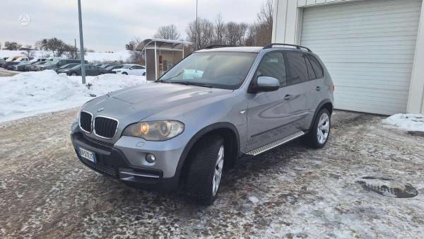 Pelēks BMW X5 2009 Kauņa, ar dzinēja tilpumu 2.99 L un nobraukumu 181 tūkst. km par 9450 €, foto 2 vietnē AUTOMOTO.COM.LV
