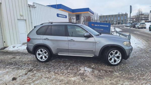 Pelēks BMW X5 2009 Kauņa, ar dzinēja tilpumu 2.99 L un nobraukumu 181 tūkst. km par 9450 €, foto 5 vietnē AUTOMOTO.COM.LV