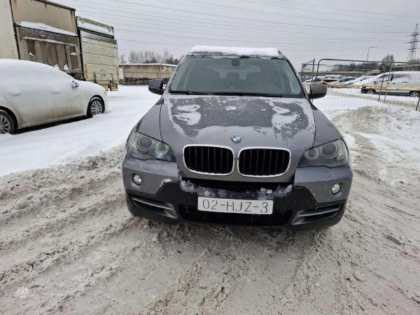Pelēks BMW X5 2009 Kauņa, ar dzinēja tilpumu 2.99 L un nobraukumu 317 tūkst. km par 8950 €, foto 3 vietnē AUTOMOTO.COM.LV
