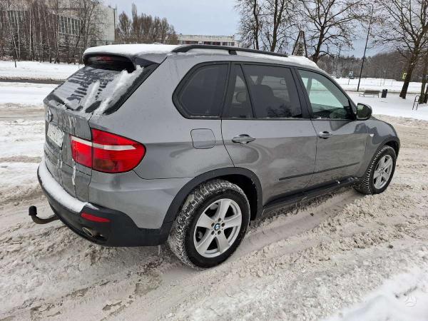 Pelēks BMW X5 2009 Kauņa, ar dzinēja tilpumu 2.99 L un nobraukumu 317 tūkst. km par 8950 €, foto 7 vietnē AUTOMOTO.COM.LV