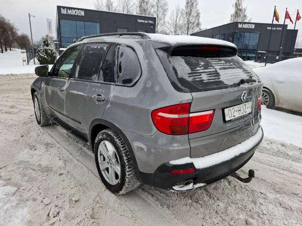 Pelēks BMW X5 2009 Kauņa, ar dzinēja tilpumu 2.99 L un nobraukumu 317 tūkst. km par 8950 €, foto 9 vietnē AUTOMOTO.COM.LV