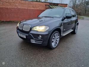 Grey BMW X5 2009 in Vilnius, with an engine capacity of 2.99 L and mileage of 360 thousand km for 10750 €, photo  on AUTOMOTO.COM.LV