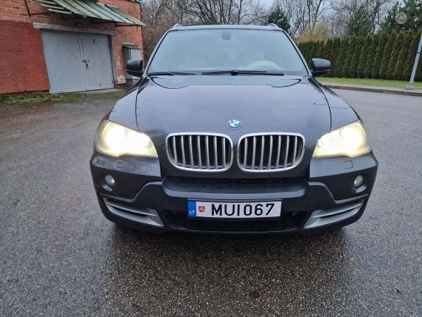 Pelēks BMW X5 2009 Viļņa, ar dzinēja tilpumu 2.99 L un nobraukumu 360 tūkst. km par 10750 €, foto 2 vietnē AUTOMOTO.COM.LV
