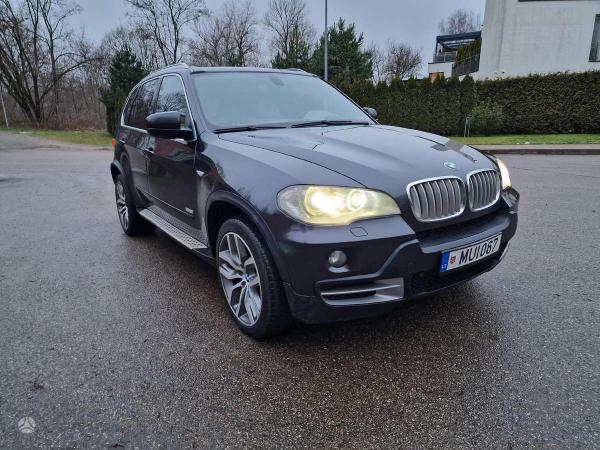 Pelēks BMW X5 2009 Viļņa, ar dzinēja tilpumu 2.99 L un nobraukumu 360 tūkst. km par 10750 €, foto 3 vietnē AUTOMOTO.COM.LV