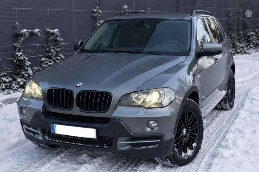 Pelēks BMW X5 2009 Klaipėda, ar dzinēja tilpumu 2.99 L un nobraukumu 322 tūkst. km par 7700 €, foto 2 vietnē AUTOMOTO.COM.LV