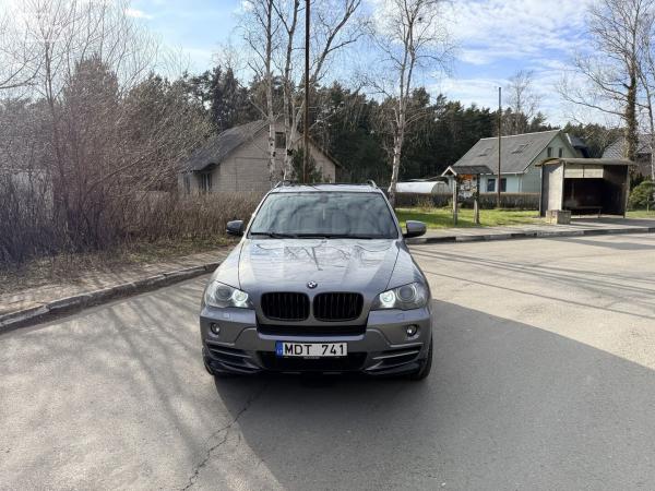 Pelēks BMW X5 2009 Klaipėda, ar dzinēja tilpumu 3.00 L un nobraukumu 244 tūkst. km par 10000 €, foto 4 vietnē AUTOMOTO.COM.LV