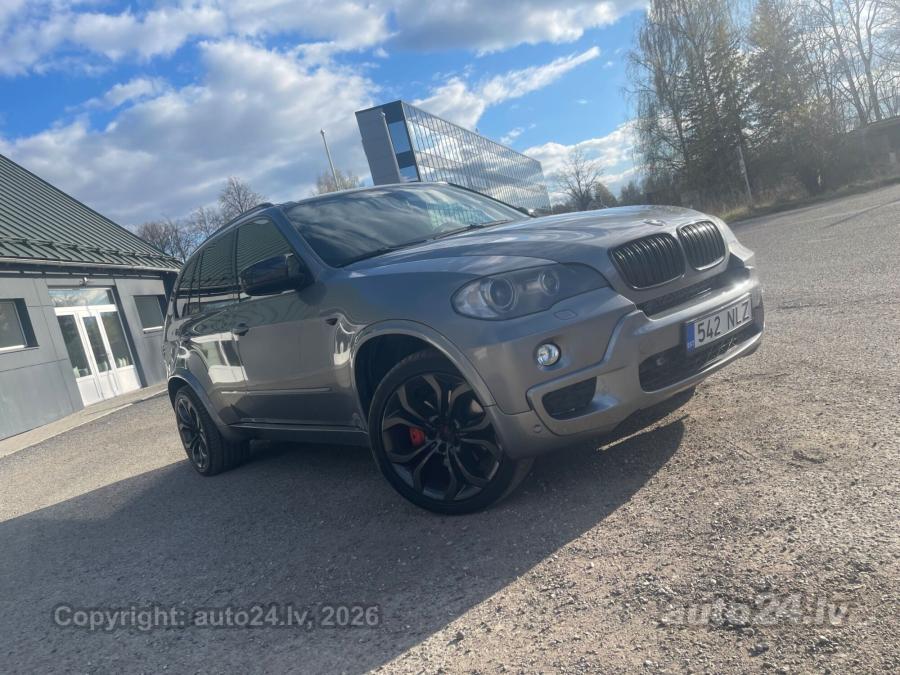 Grey BMW X5 2009 in Tallinn, with an engine capacity of 3.00 L and mileage of 315 thousand km for 15000 €, photo 4 on AUTOMOTO.COM.LV