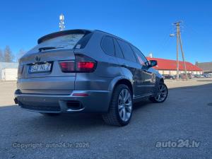 Grey BMW X5 2009 in Tallinn, with an engine capacity of 3.00 L and mileage of 315 thousand km for 15000 €, photo 9 on AUTOMOTO.COM.LV