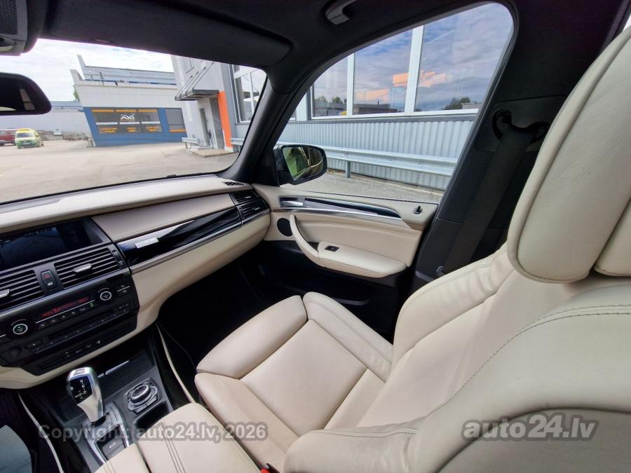 Серый БМВ Х5 2009 в Тарту, объемом двигателя 3.00 л и пробегом 228 тыс. км за 12890 €, фото 27 на AUTOMOTO.COM.LV