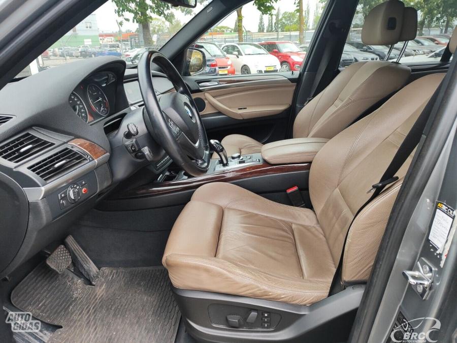 Серый БМВ Х5 2009 в Авиженяй, объемом двигателя 3.00 л и пробегом 390 тыс. км за 7500 €, фото 20 на AUTOMOTO.COM.LV