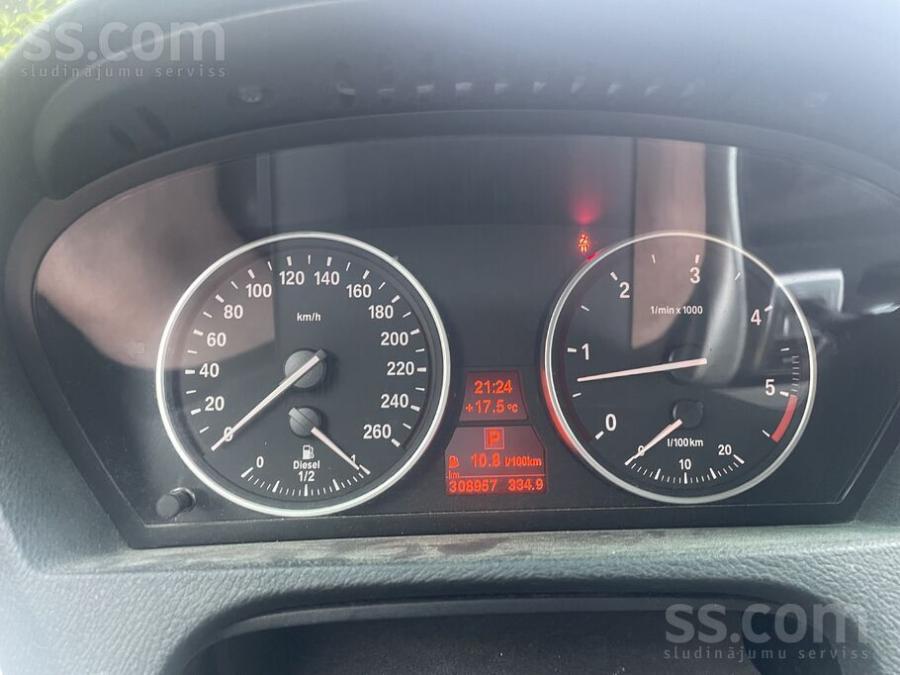 Grey BMW X5 2009 in Riga, with an engine capacity of 3.00 L and mileage of 309 thousand km for 5995 €, photo 11 on AUTOMOTO.COM.LV