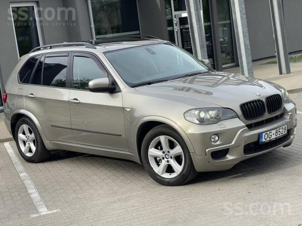 Grey BMW X5 2009 in Jurmala, with an engine capacity of 3.00 L and mileage of 0 thousand km for 8790 €, photo 7 on AUTOMOTO.COM.LV