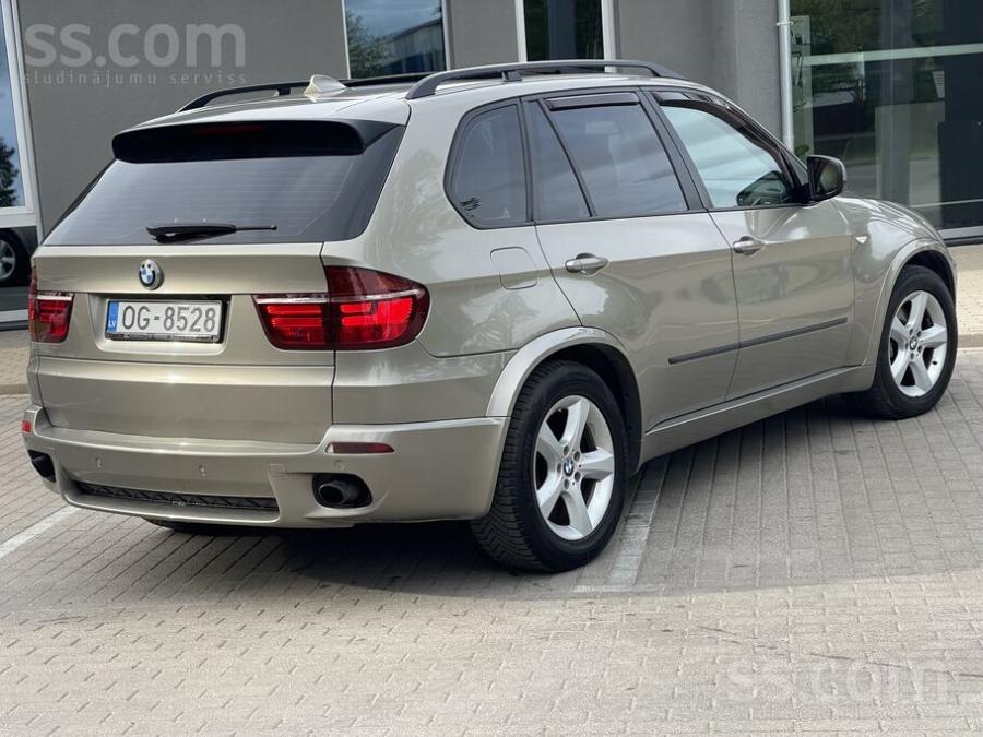 Pelēks BMW X5 2009 Jūrmala, ar dzinēja tilpumu 3.00 L un nobraukumu 0 tūkst. km par 8790 €, foto 9 vietnē AUTOMOTO.COM.LV