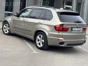 Pelēks BMW X5 2009 Jūrmala, ar dzinēja tilpumu 3.00 L un nobraukumu 0 tūkst. km par 8790 €, foto 15 vietnē AUTOMOTO.COM.LV